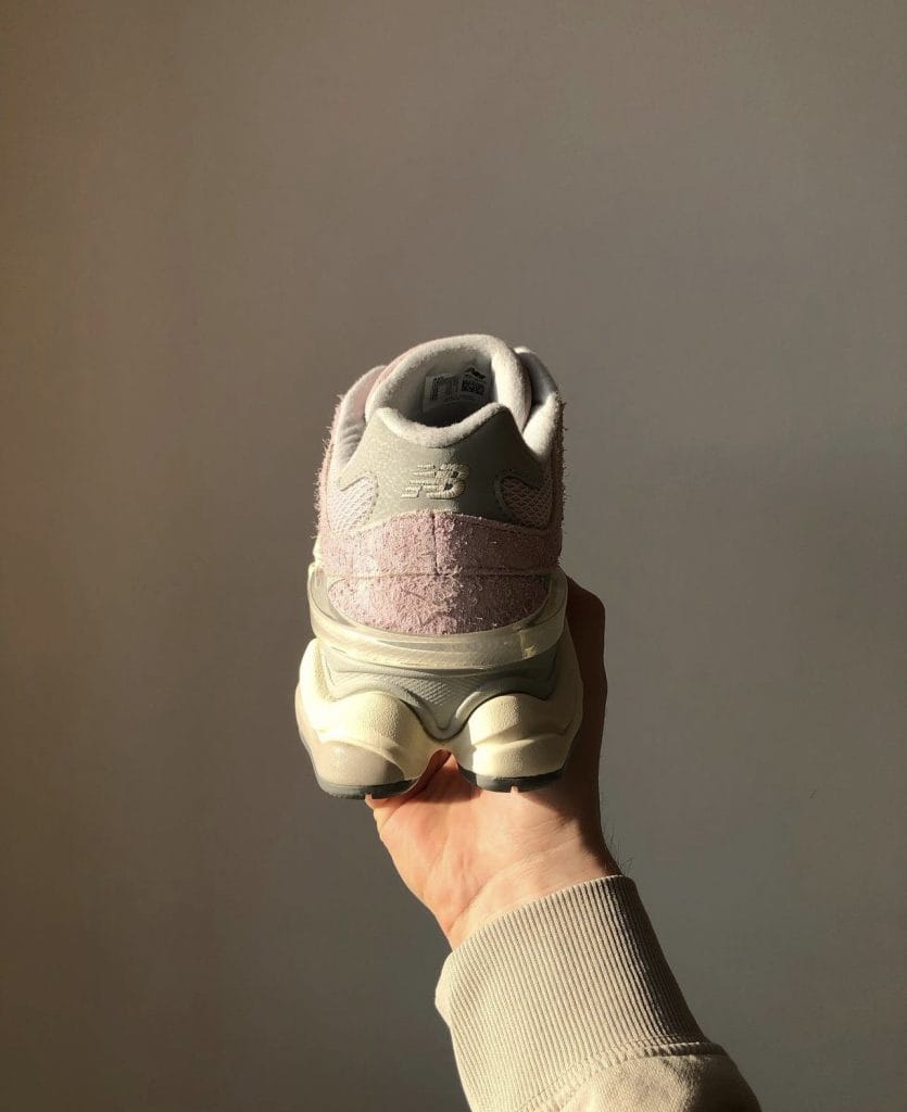 Un sample pour la New Balance 9060 “Sakura” – Fit Them All